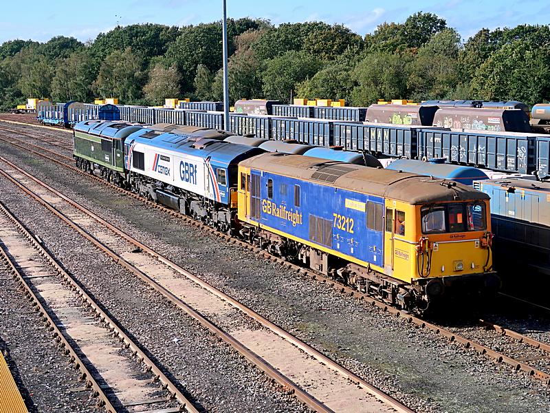 [wnxx] Pictures - 69012 66780 73212 Tonbridge West Yard 161024